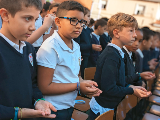 Así hemos celebrado la festividad de San Francisco de Asís en algunos Colegios de Madre Carmen ...