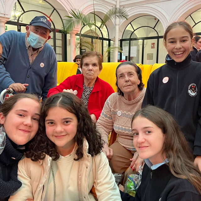Los grupos de Paz y Bien del Colegio Santa Isabel, compartimos un ...